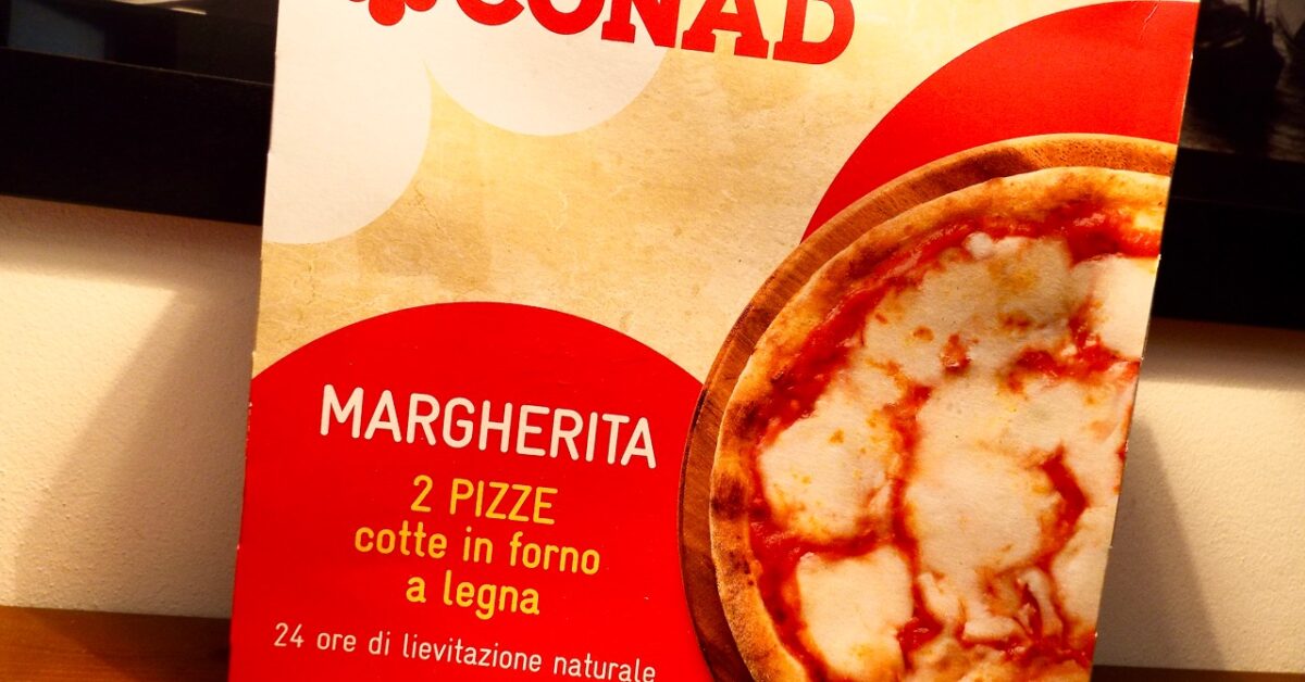 Pizza Margherita Conad, im Holzofen gebacken, gefroren – Daniele Sciarotta